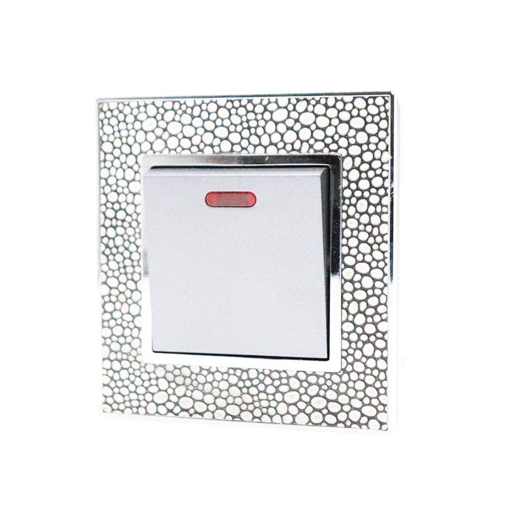 20A Leather — I LumoS