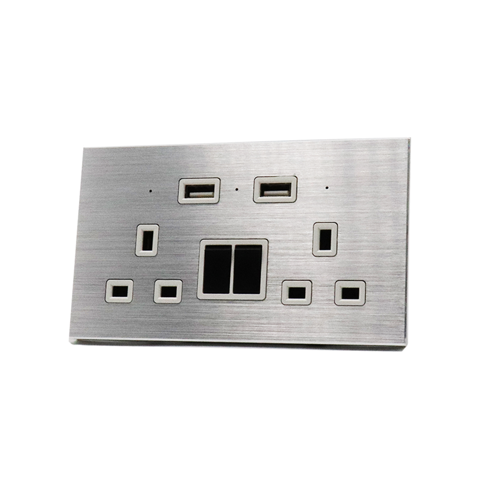 I LumoS Luxury Silver Brushed Panel 13A Switched UK Plug Double Socket