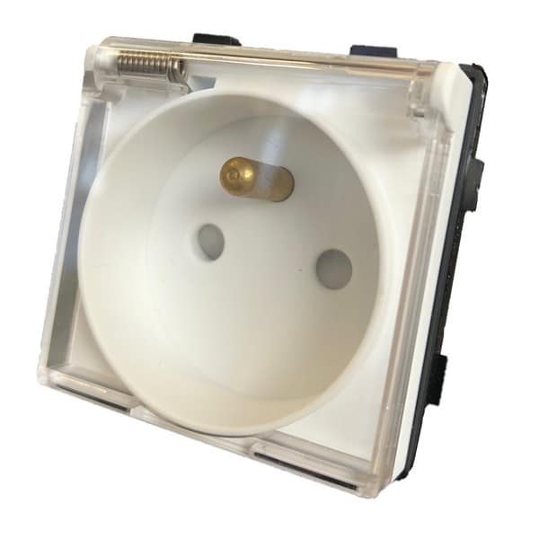 I LumoS White French 16A EU Unswitched Socket Module with Cover